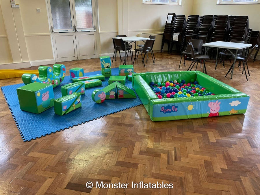Peppa Pig Soft Play and Ball Pool - Bouncy Castle & Soft Play Hire in ...
