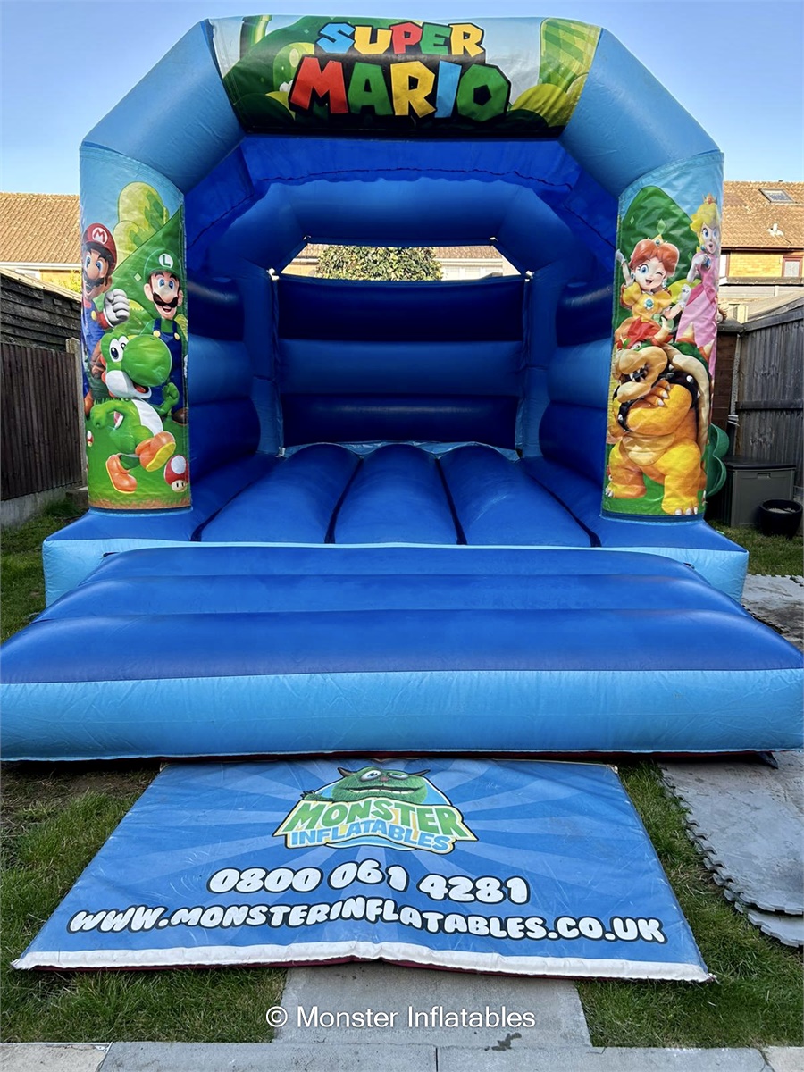 Super Mario Bouncy Castle (Blue 15x12) - Bouncy Castle & Soft Play Hire ...